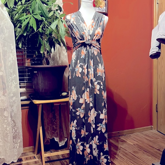 Sweet Lovely By Jen | Dresses | Sweet Lovely By Jen Floral Print Maxi ...